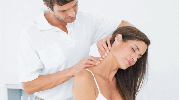 Nekklachten? | Effectieve nekpijn behandeling | Fysio Masters